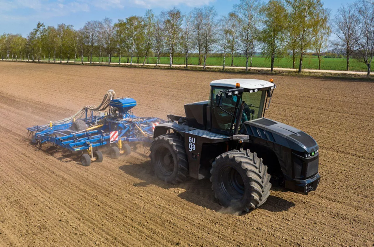 Litewski ciągnik Auga M1 na metan i elektryczny E1 już wkrótce na rynku?