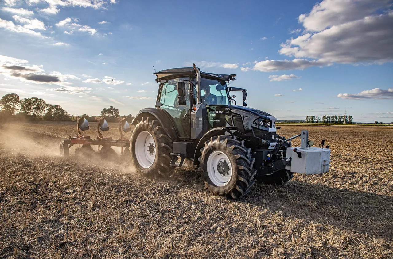 Budżetowy ciągnik Irum Tagro 102 w redakcyjnym teście! Zmierzyliśmy ...